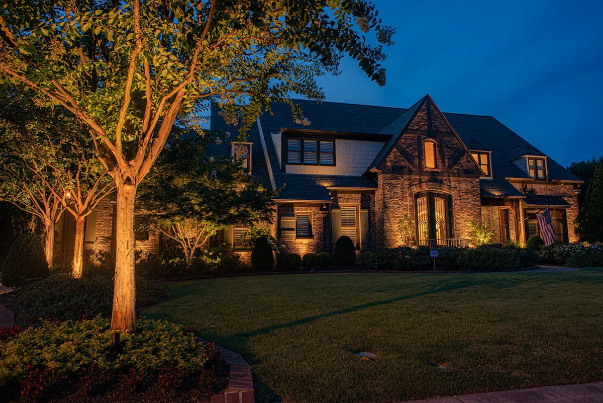 Top Outdoor Lighting Ideas for the Front of Your House | Utah Holiday ...